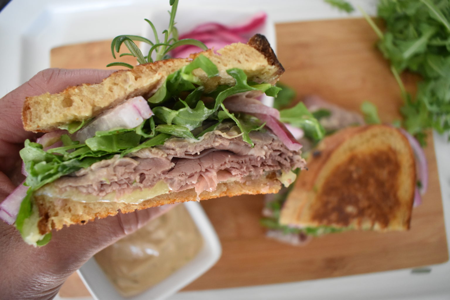 ROAST BEEF AND SMOKED CHEDDAR GRILLED CHEESE - Pineland Farms Dairy